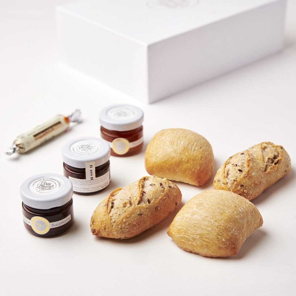 Plateaux pains, beurres et confitures | Eliote Traiteur